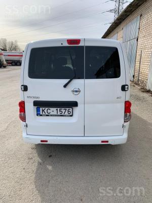 Balts Nissan NV200 2015 Saldus, ar dzinēja tilpumu 1.50 L un nobraukumu 178 tūkst. km par 3900 €, foto 4 vietnē AUTOMOTO.COM.LV
