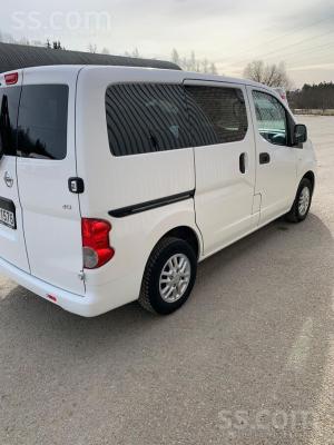 Balts Nissan NV200 2015 Saldus, ar dzinēja tilpumu 1.50 L un nobraukumu 178 tūkst. km par 3900 €, foto 5 vietnē AUTOMOTO.COM.LV