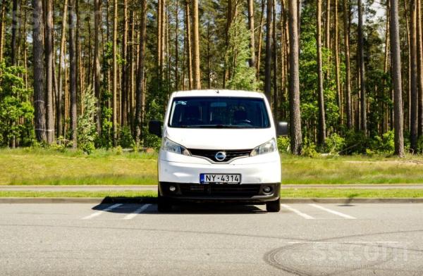 Balts Nissan NV200 2015 Rīga, ar dzinēja tilpumu 1.50 L un nobraukumu 209 tūkst. km par 4690 €, foto 3 vietnē AUTOMOTO.COM.LV