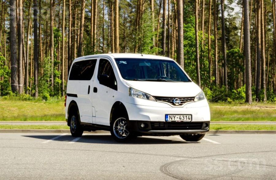 Balts Nissan NV200 2015 Rīga, ar dzinēja tilpumu 1.50 L un nobraukumu 209 tūkst. km par 4690 €, foto 3 vietnē AUTOMOTO.COM.LV