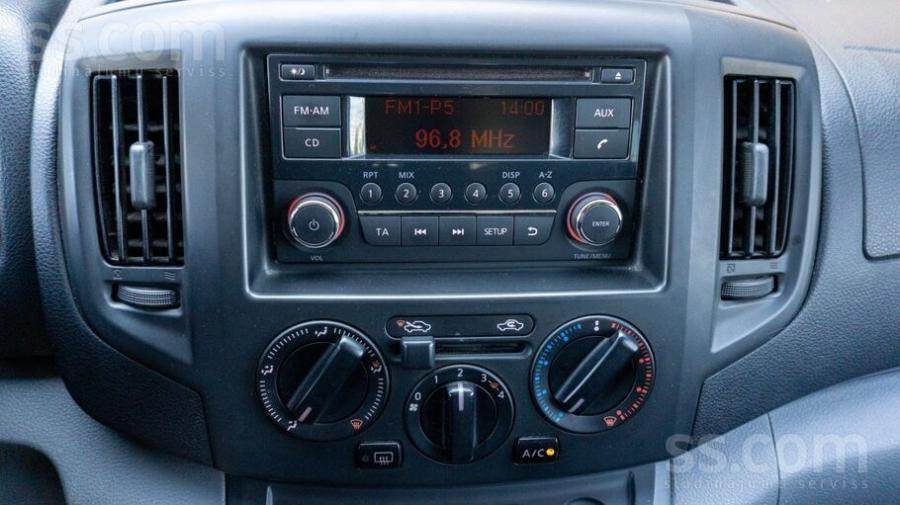 Balts Nissan NV200 2015 Rīga, ar dzinēja tilpumu 1.50 L un nobraukumu 209 tūkst. km par 4690 €, foto 17 vietnē AUTOMOTO.COM.LV