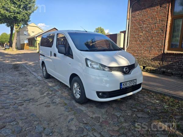 Белый Ниссан NV200 2015 в Лиепая, объемом двигателя 1.50 л и пробегом 313 тыс. км за 2450 €, фото 1 на AUTOMOTO.COM.LV