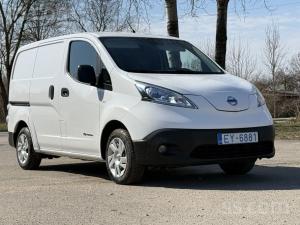 White Nissan NV200 2017 in Tukums, with an engine capacity of 0.00 L and mileage of 82 thousand km for 8500 €, photo  on AUTOMOTO.COM.LV