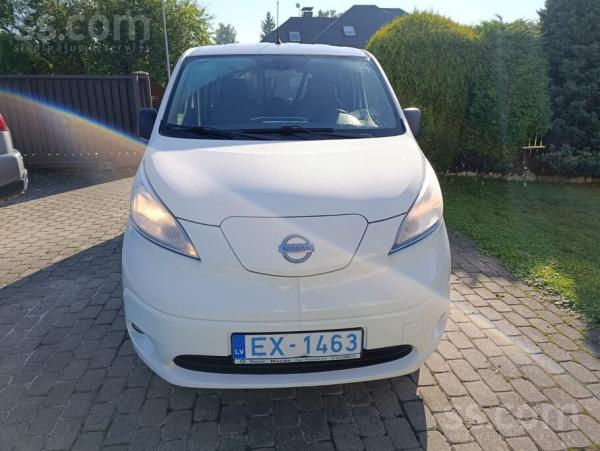 Balts Nissan NV200 2017 Rīga, ar dzinēja tilpumu 1.50 L un nobraukumu 111 tūkst. km par 8470 €, foto 1 vietnē AUTOMOTO.COM.LV