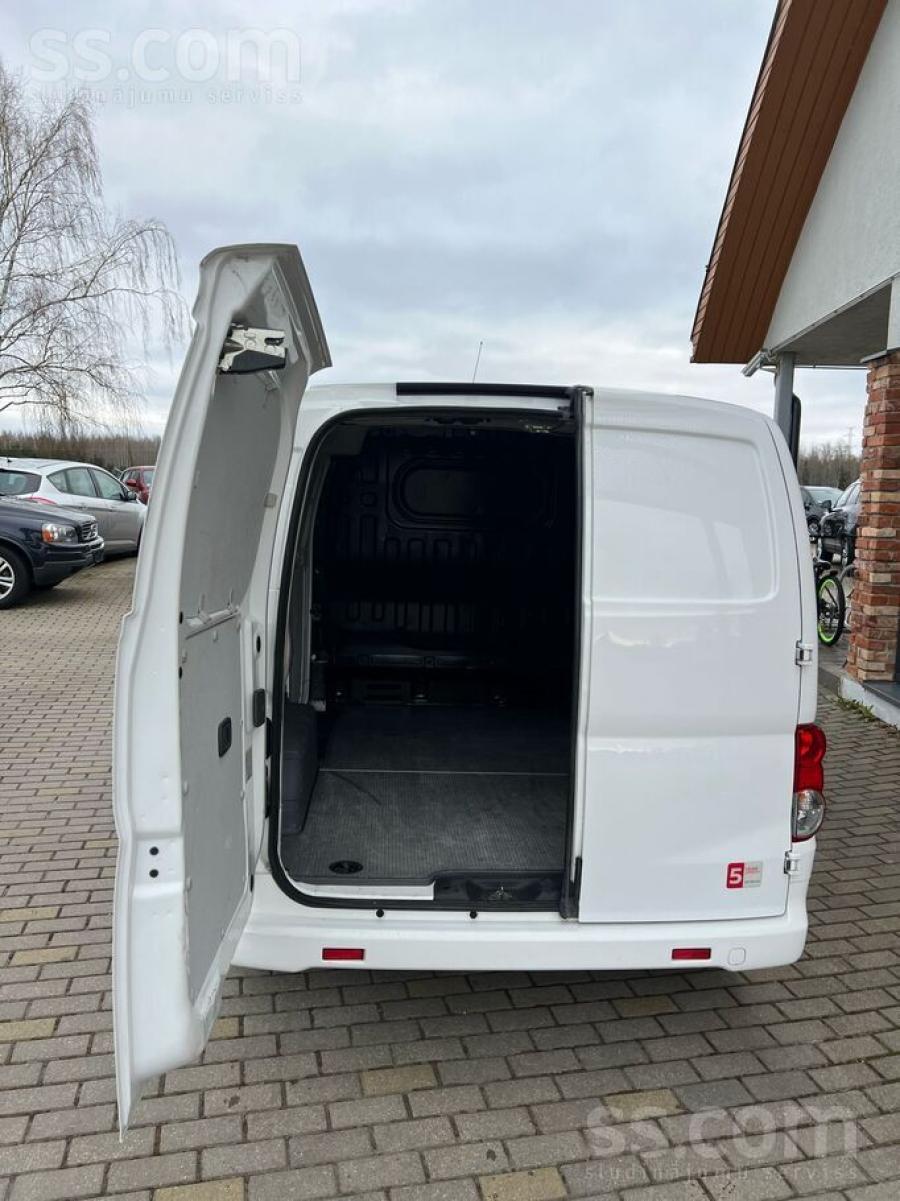 Balts Nissan NV200 2019 Talsi, ar dzinēja tilpumu 1.50 L un nobraukumu 74 tūkst. km par 11970 €, foto 18 vietnē AUTOMOTO.COM.LV