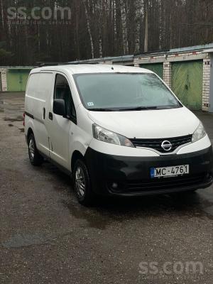 White Nissan NV200 2011 in Riga, with an engine capacity of 1.50 L and mileage of 347 thousand km for 1400 €, photo  on AUTOMOTO.COM.LV