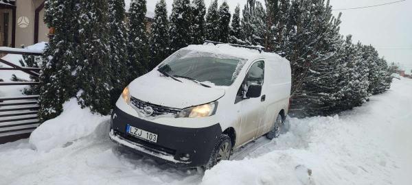 Balts Nissan NV200 2012 Tauragė, ar dzinēja tilpumu 1.46 L un nobraukumu 247 tūkst. km par 1900 €, foto 1 vietnē AUTOMOTO.COM.LV