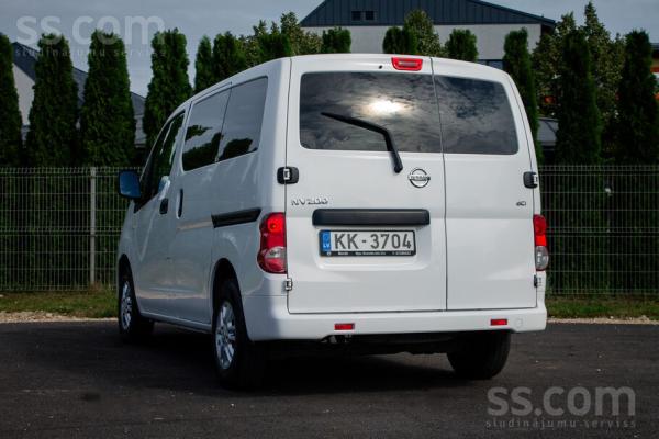 Белый Ниссан NV200 2015 в Елгава, объемом двигателя 1.50 л и пробегом 313 тыс. км за 4800 €, фото 5 на AUTOMOTO.COM.LV