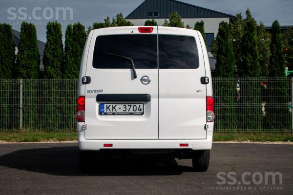 Белый Ниссан NV200 2015 в Елгава, объемом двигателя 1.50 л и пробегом 313 тыс. км за 4800 €, фото 6 на AUTOMOTO.COM.LV