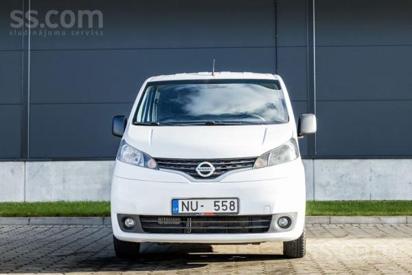 White Nissan NV200 2019 in Riga, with an engine capacity of 1.50 L and mileage of 132 thousand km for 7990 €, photo 2 on AUTOMOTO.COM.LV