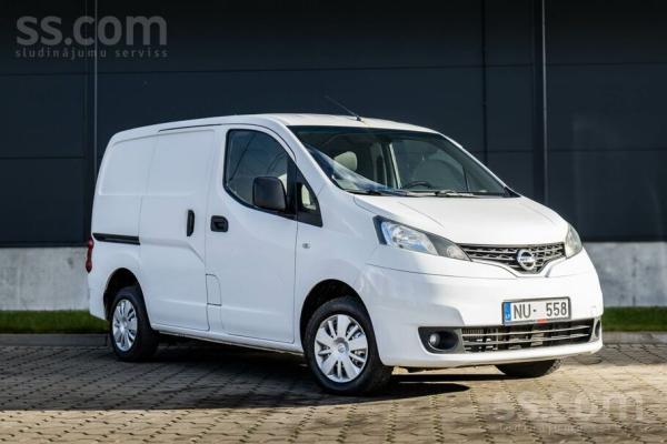 White Nissan NV200 2019 in Riga, with an engine capacity of 1.50 L and mileage of 132 thousand km for 7990 €, photo 3 on AUTOMOTO.COM.LV