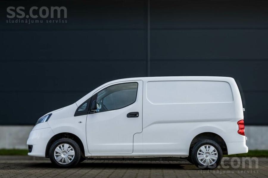 Balts Nissan NV200 2019 Rīga, ar dzinēja tilpumu 1.50 L un nobraukumu 132 tūkst. km par 7990 €, foto 4 vietnē AUTOMOTO.COM.LV