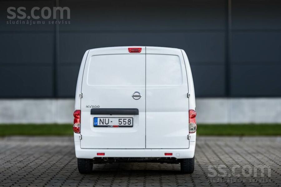 Balts Nissan NV200 2019 Rīga, ar dzinēja tilpumu 1.50 L un nobraukumu 132 tūkst. km par 7990 €, foto 10 vietnē AUTOMOTO.COM.LV