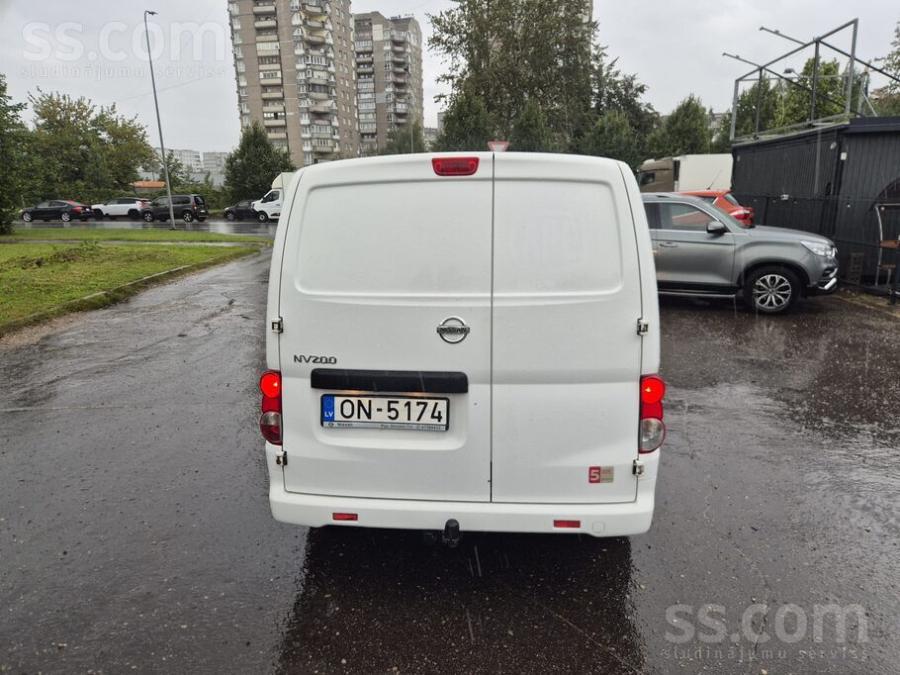 Balts Nissan NV200 2019 Rīga, ar dzinēja tilpumu 1.50 L un nobraukumu 330 tūkst. km par 5490 €, foto 8 vietnē AUTOMOTO.COM.LV