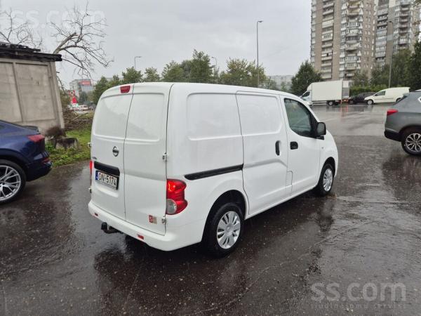 Nissan NV200 2019 in Riga on AUTOMOTO.COM.LV White Nissan NV200 2019 in Riga, with an engine capacity of 1.50 L and mileage of 330 thousand km for 5490 €, photo 7 on AUTOMOTO.COM.LV