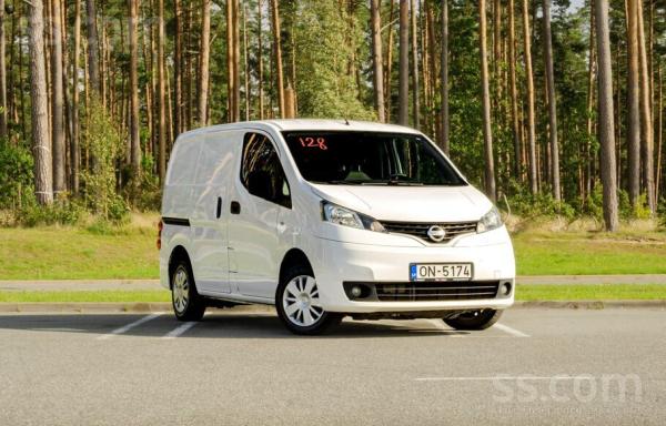 Nissan NV200 2019 Rīga vietnē Balts Nissan NV200 2019 Rīga, ar dzinēja tilpumu 1.50 L un nobraukumu 330 tūkst. km par 5490 €, foto 3 vietnē AUTOMOTO.COM.LV