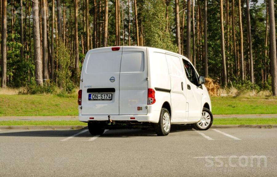 Balts Nissan NV200 2019 Rīga, ar dzinēja tilpumu 1.50 L un nobraukumu 330 tūkst. km par 5490 €, foto 7 vietnē AUTOMOTO.COM.LV