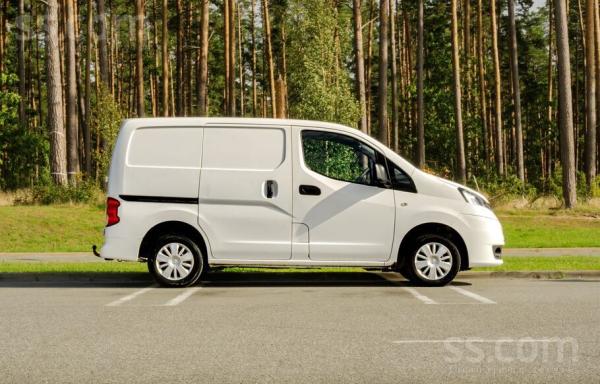 Nissan NV200 2019 Rīga vietnē Balts Nissan NV200 2019 Rīga, ar dzinēja tilpumu 1.50 L un nobraukumu 330 tūkst. km par 5490 €, foto 10 vietnē AUTOMOTO.COM.LV
