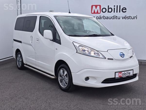 Белый Ниссан NV200 2020 в Рига, объемом двигателя 1.50 л и пробегом 101 тыс. км за 16900 €, фото 1 на AUTOMOTO.COM.LV