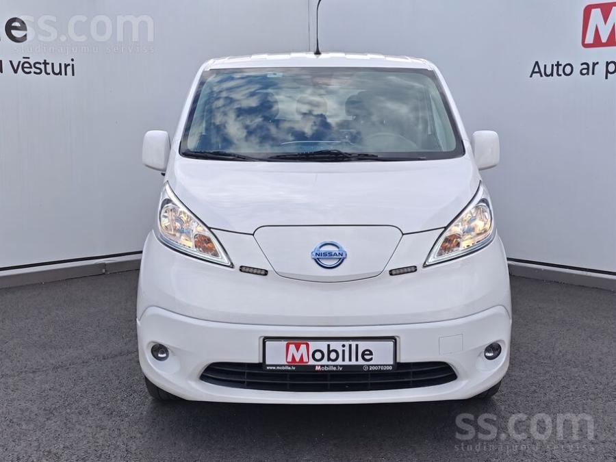 Белый Ниссан NV200 2020 в Рига, объемом двигателя 1.50 л и пробегом 101 тыс. км за 16900 €, фото 3 на AUTOMOTO.COM.LV