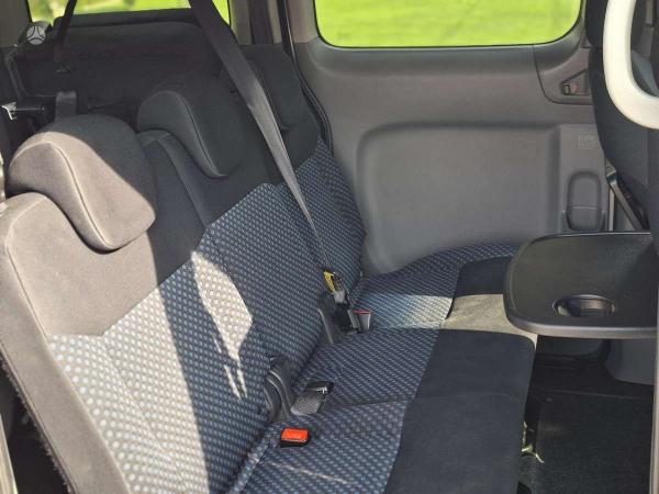 Dzeltens Nissan NV200 2012 Tauragė, ar dzinēja tilpumu 1.50 L un nobraukumu 227 tūkst. km par 5300 €, foto 7 vietnē AUTOMOTO.COM.LV