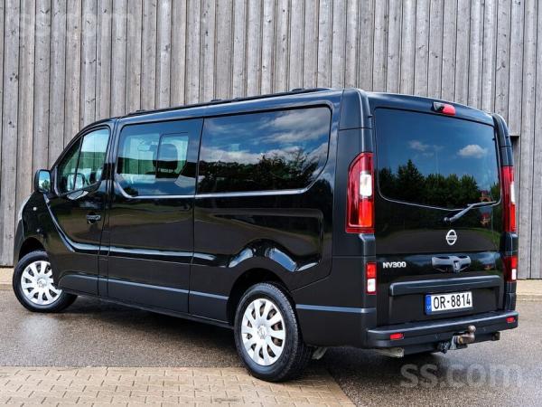 Nissan NV300 2017 in Tukums on AUTOMOTO.COM.LV Black Nissan NV300 2017 in Tukums, with an engine capacity of 1.60 L and mileage of 199 thousand km for 13990 €, photo 6 on AUTOMOTO.COM.LV
