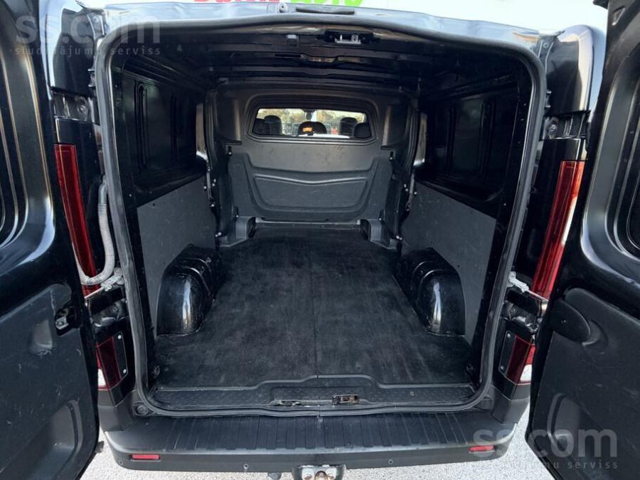 Melns Nissan NV300 2017 Tukums, ar dzinēja tilpumu 1.60 L un nobraukumu 309 tūkst. km par 12500 €, foto 14 vietnē AUTOMOTO.COM.LV