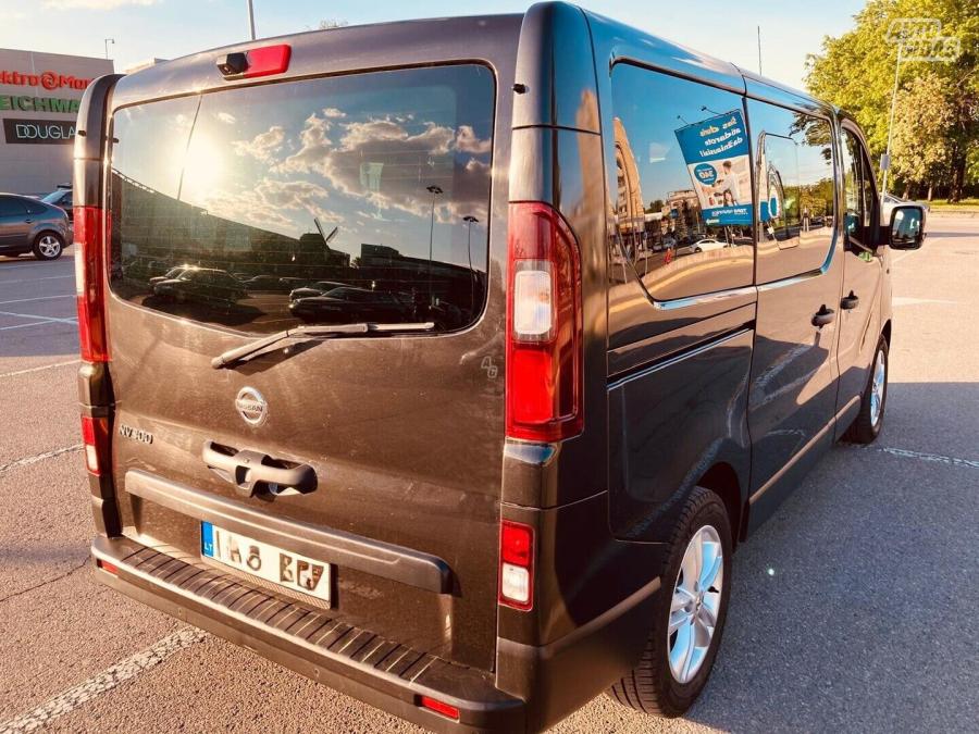 Black Nissan NV300 2018 in Kaunas, with an engine capacity of 1.60 L and mileage of 201 thousand km for 12900 €, photo 4 on AUTOMOTO.COM.LV