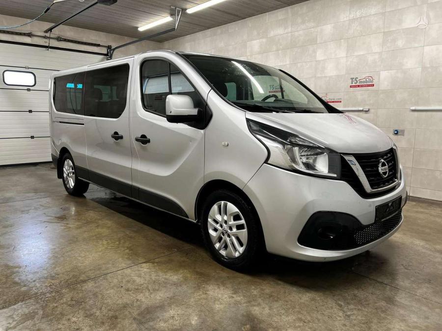 Grey Nissan NV300 2018 in Marijampole, with an engine capacity of 1.60 L and mileage of 146 thousand km for 15549 €, photo 4 on AUTOMOTO.COM.LV