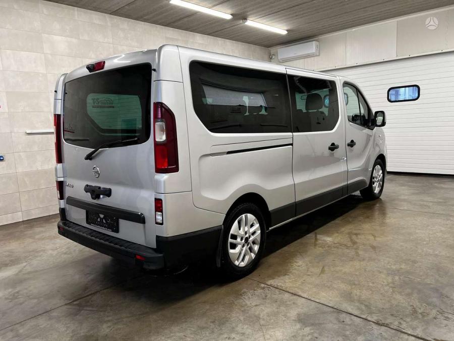 Grey Nissan NV300 2018 in Marijampole, with an engine capacity of 1.60 L and mileage of 146 thousand km for 15549 €, photo 5 on AUTOMOTO.COM.LV