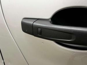 Grey Nissan NV300 2018 in Marijampole, with an engine capacity of 1.60 L and mileage of 146 thousand km for 15549 €, photo 8 on AUTOMOTO.COM.LV