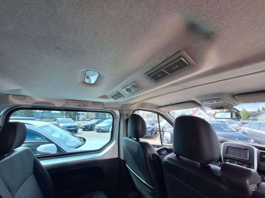 Grey Nissan NV300 2018 in Marijampole, with an engine capacity of 1.60 L and mileage of 146 thousand km for 15549 €, photo 16 on AUTOMOTO.COM.LV