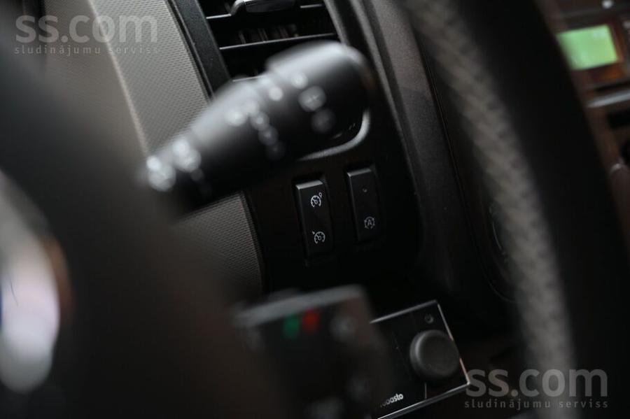 Pelēks Nissan NV300 2017 Jelgava, ar dzinēja tilpumu 1.60 L un nobraukumu 140 tūkst. km par 11500 €, foto 12 vietnē AUTOMOTO.COM.LV