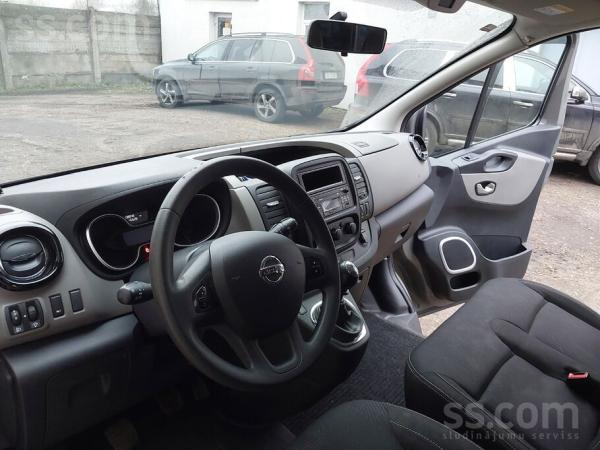 Grey Nissan NV300 2018 in Riga, with an engine capacity of 1.60 L and mileage of 139 thousand km for 18300 €, photo 9 on AUTOMOTO.COM.LV