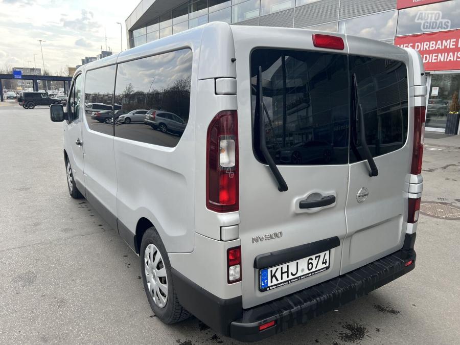 Pelēks Nissan NV300 2018 Viļņa, ar dzinēja tilpumu 1.60 L un nobraukumu 193 tūkst. km par 11000 €, foto 4 vietnē AUTOMOTO.COM.LV
