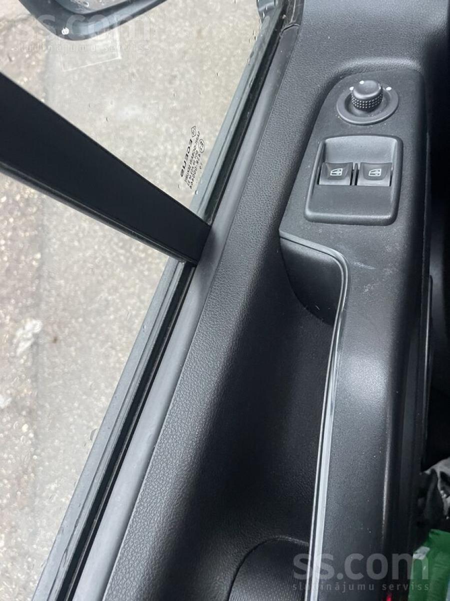 Pelēks Nissan NV300 2020 Rīga, ar dzinēja tilpumu 2.00 L un nobraukumu 163 tūkst. km par 12500 €, foto 5 vietnē AUTOMOTO.COM.LV