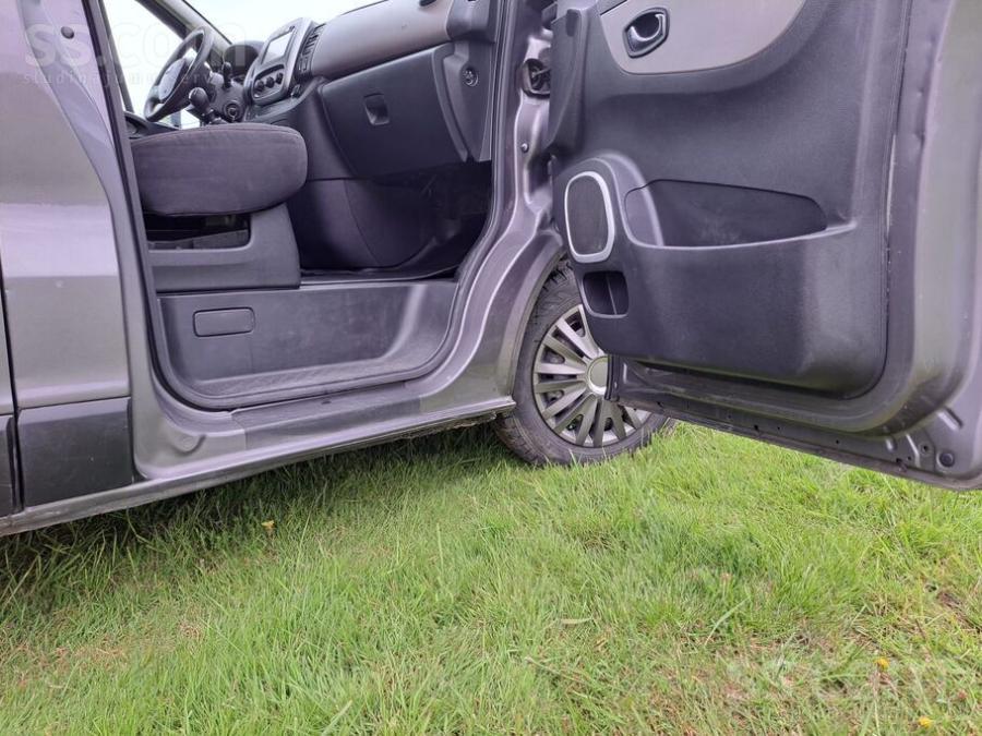 Nissan NV300 2017 in Limbazi, with an engine capacity of 1.60 L and mileage of 199 thousand km for 7900 €, photo 19 on AUTOMOTO.COM.LV