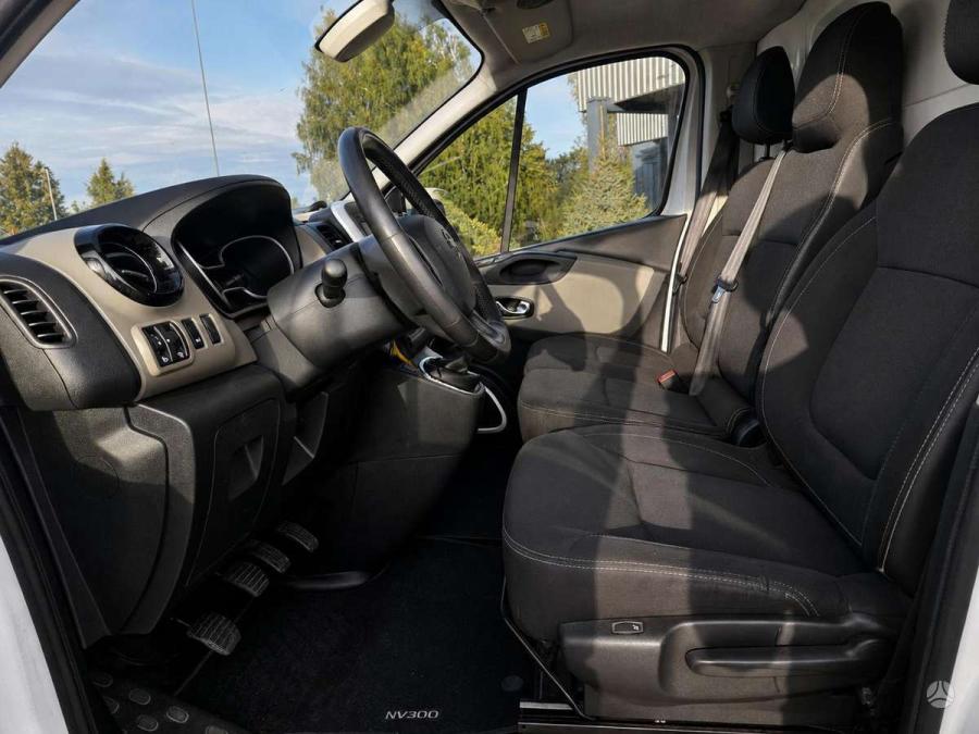 White Nissan NV300 2019 in Pakruojis, with an engine capacity of 1.60 L and mileage of 208 thousand km for 7800 €, photo 9 on AUTOMOTO.COM.LV