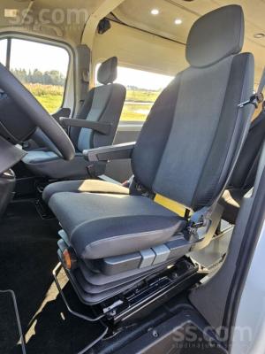 White Nissan NV300 2016 in Cesis, with an engine capacity of 2.30 L and mileage of 267 thousand km for 10890 €, photo 21 on AUTOMOTO.COM.LV
