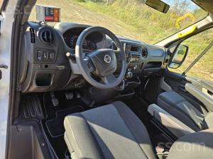 White Nissan NV300 2016 in Cesis, with an engine capacity of 2.30 L and mileage of 267 thousand km for 10890 €, photo 28 on AUTOMOTO.COM.LV