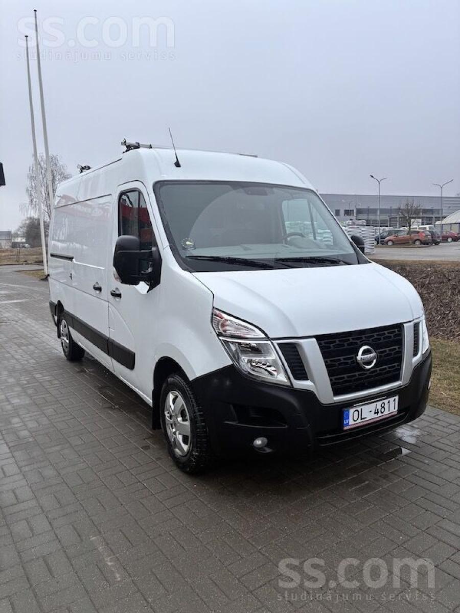 Белый Ниссан NV300 2017 в Рига, объемом двигателя 2.30 л и пробегом 100 тыс. км за 11700 €, фото 1 на AUTOMOTO.COM.LV