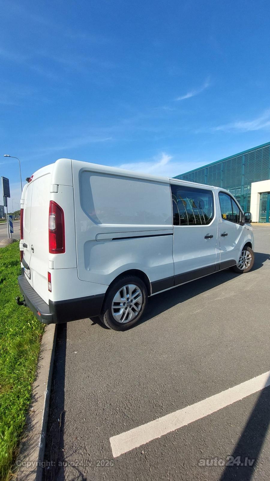 Balts Nissan NV300 2019 Tallina, ar dzinēja tilpumu 1.60 L un nobraukumu 200 tūkst. km par 11300 €, foto 4 vietnē AUTOMOTO.COM.LV