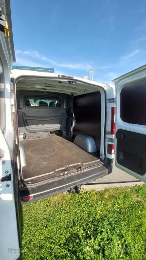 Balts Nissan NV300 2019 Tallina, ar dzinēja tilpumu 1.60 L un nobraukumu 200 tūkst. km par 11300 €, foto 9 vietnē AUTOMOTO.COM.LV