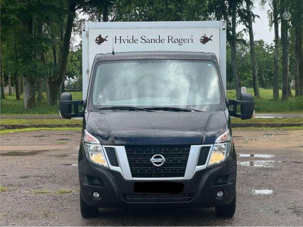 Black Nissan NV400 2015 in Taurage, with an engine capacity of 2.30 L and mileage of 317 thousand km for 9500 €, photo 4 on AUTOMOTO.COM.LV