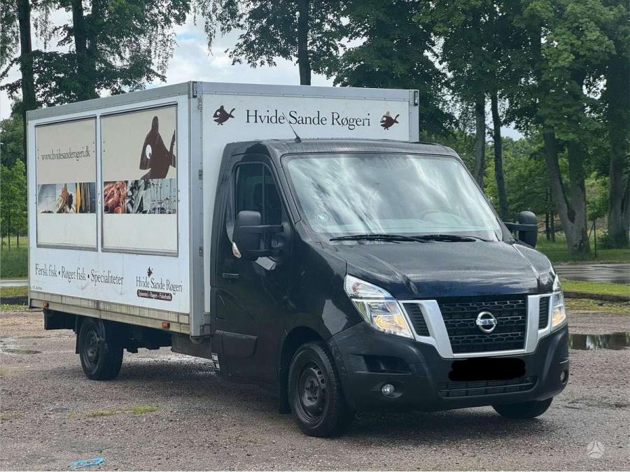 Black Nissan NV400 2015 in Taurage, with an engine capacity of 2.30 L and mileage of 317 thousand km for 9500 €, photo 6 on AUTOMOTO.COM.LV