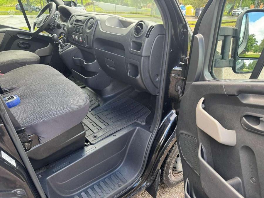 Black Nissan NV400 2015 in Taurage, with an engine capacity of 2.30 L and mileage of 317 thousand km for 9500 €, photo 17 on AUTOMOTO.COM.LV