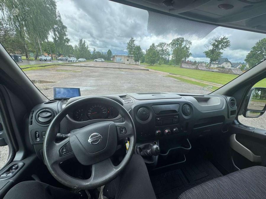 Black Nissan NV400 2015 in Taurage, with an engine capacity of 2.30 L and mileage of 317 thousand km for 9500 €, photo 20 on AUTOMOTO.COM.LV