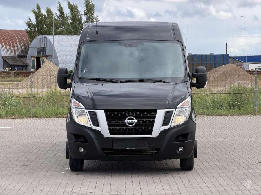 Черный Ниссан NV400 2019 в Таураге, объемом двигателя 2.30 л и пробегом 222 тыс. км за 10700 €, фото 4 на AUTOMOTO.COM.LV
