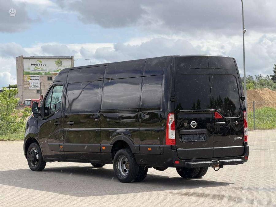Черный Ниссан NV400 2019 в Таураге, объемом двигателя 2.30 л и пробегом 222 тыс. км за 10700 €, фото 9 на AUTOMOTO.COM.LV