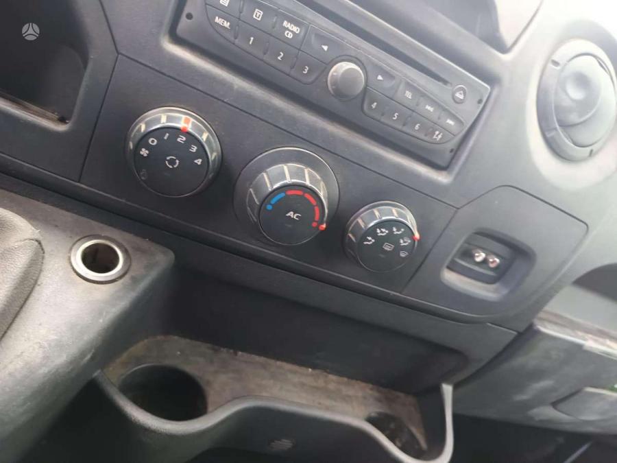 Balts Nissan NV400 2012 Marijampole, ar dzinēja tilpumu 2.30 L un nobraukumu 0 tūkst. km par 4950 €, foto 13 vietnē AUTOMOTO.COM.LV
